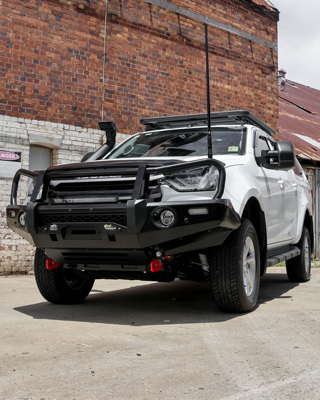 D-MAX Build | Safety, Performance, Power, Towing & MORE