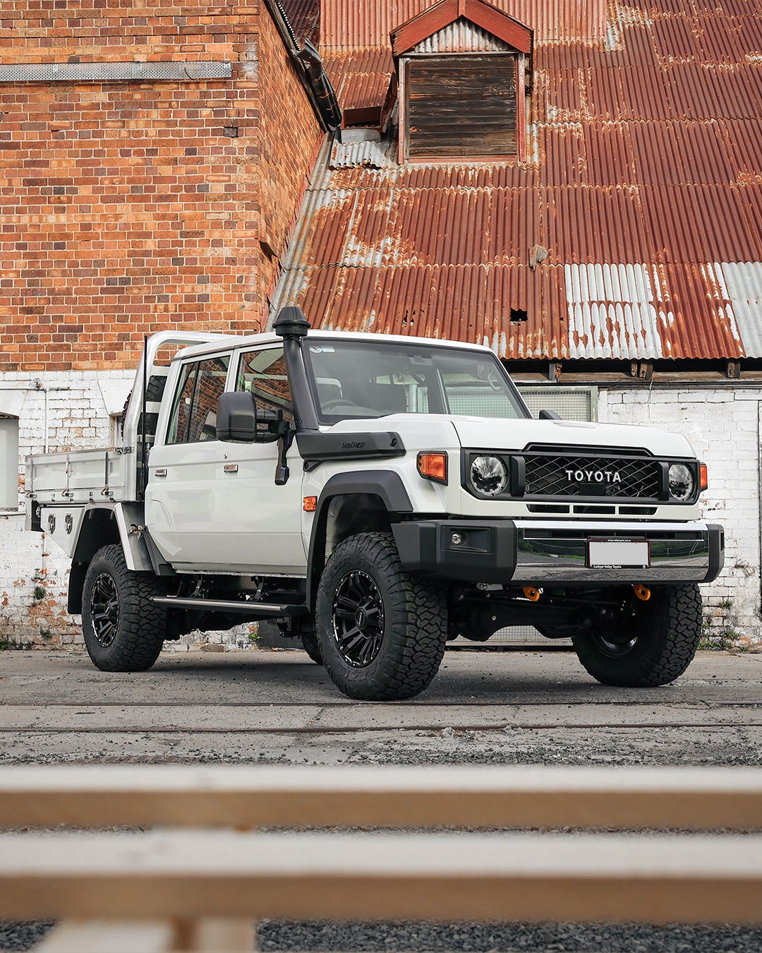 Facelifted 79 Series | JMACX 3900kg 2" Leaf GVM Upgrade