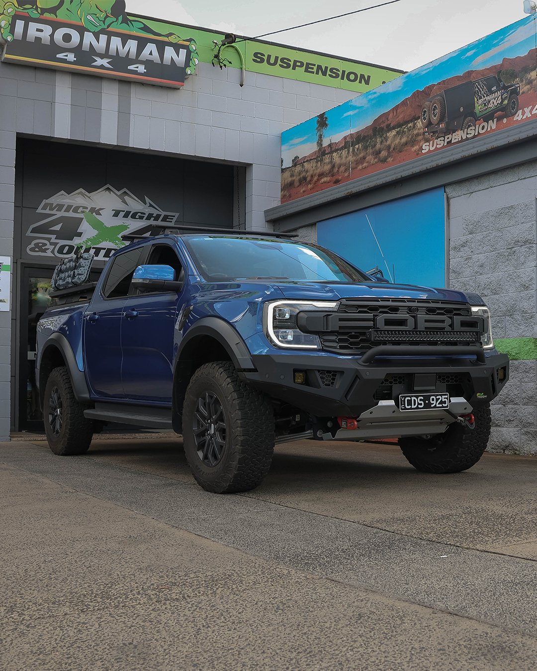 Ironman 4x4 Raptor | Suspension, RAID Bar, Roof Platform, Slide-Away C