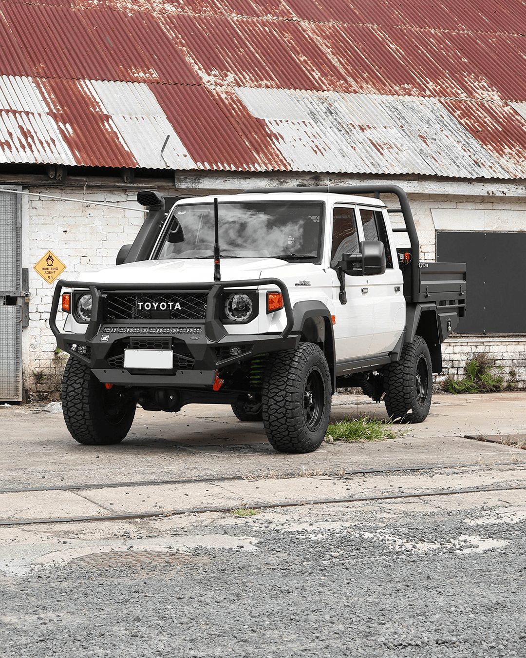 Project Muster 79 | Offroad Animal Bar, DuraTray, Cangoee Electrical S