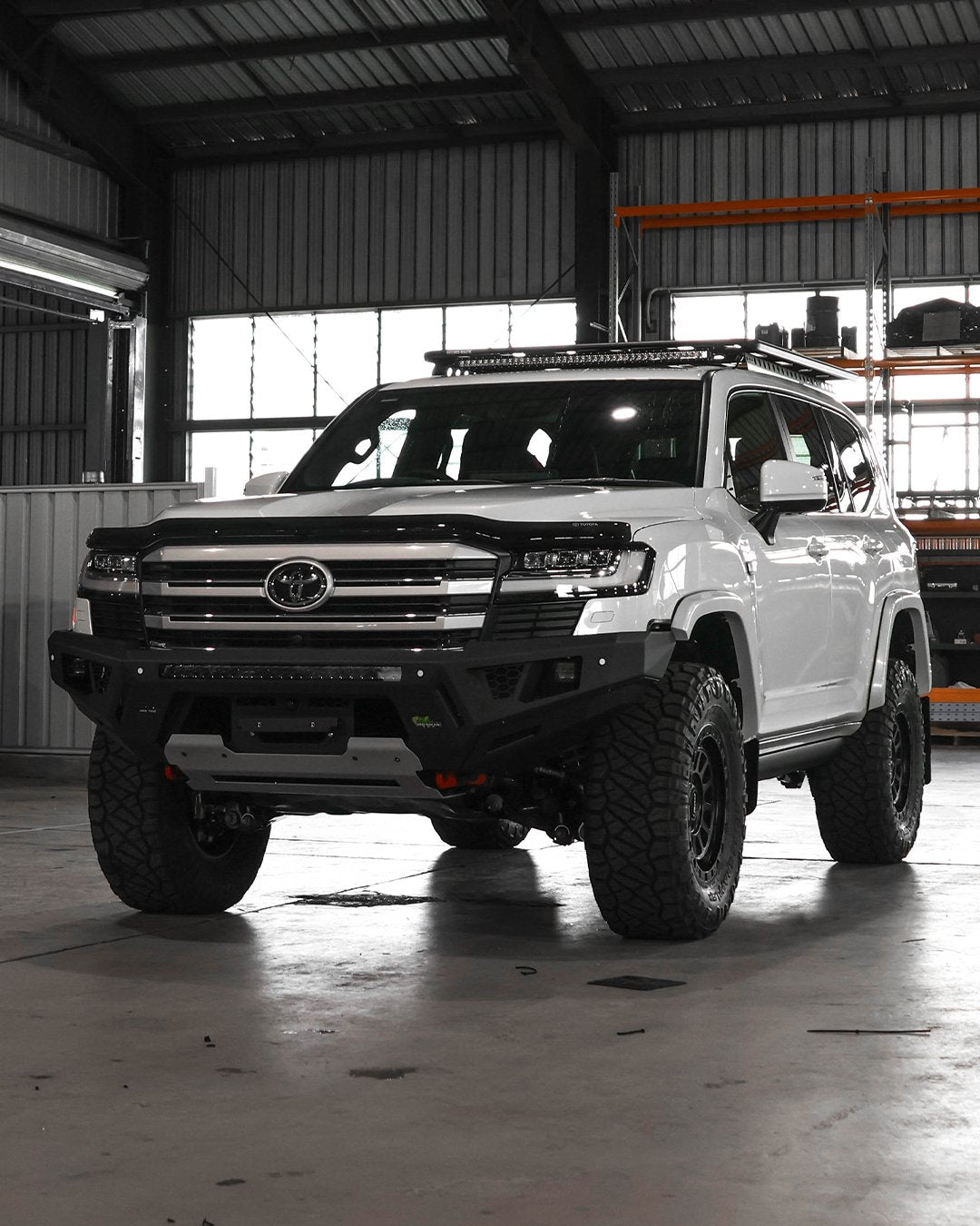 Project Summit 300 | JMACX 3800kg GVM, Rear Draw System, Cangoee Elect